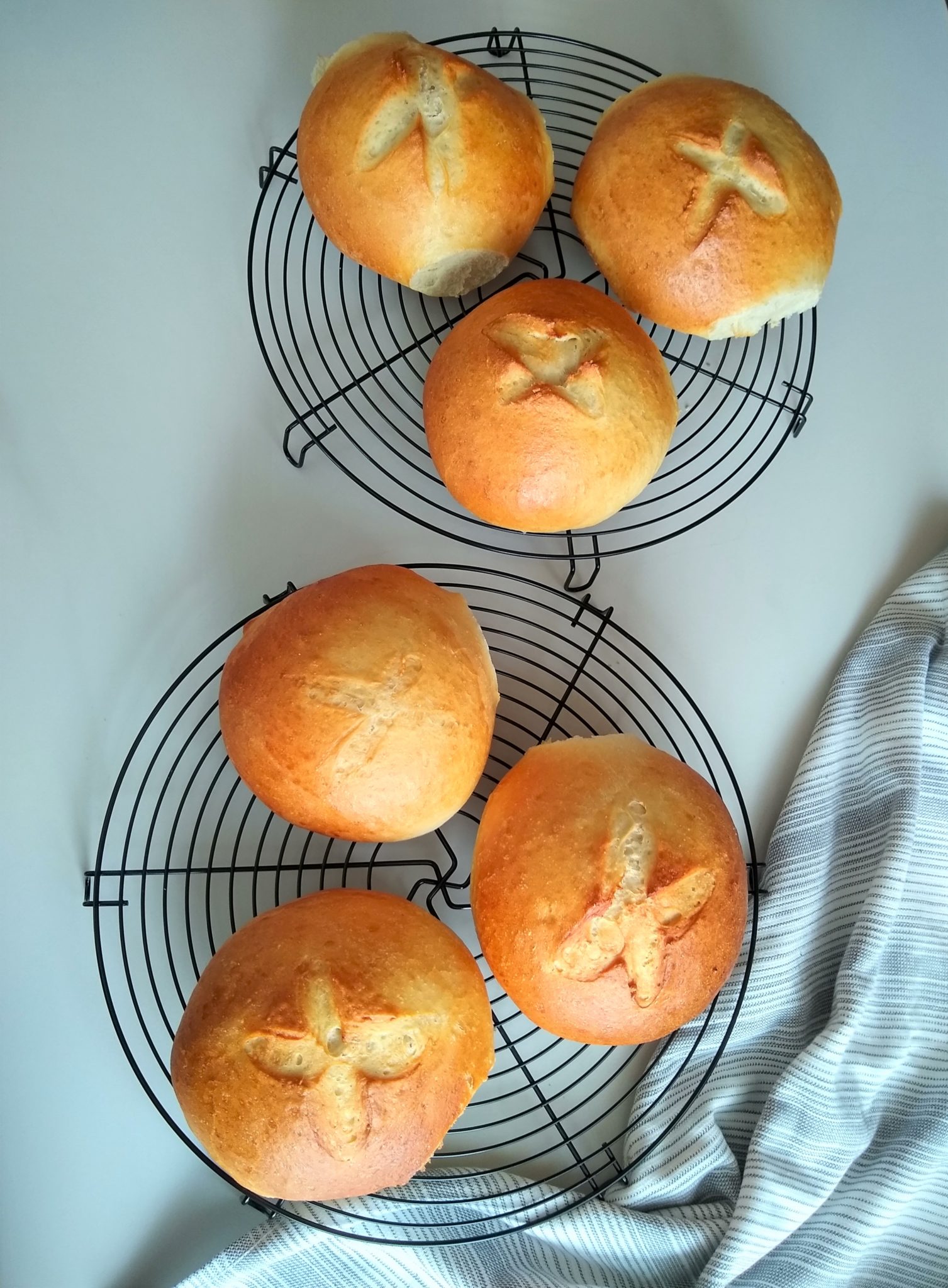 Homemade Bread Bowls - Living Smart And Healthy