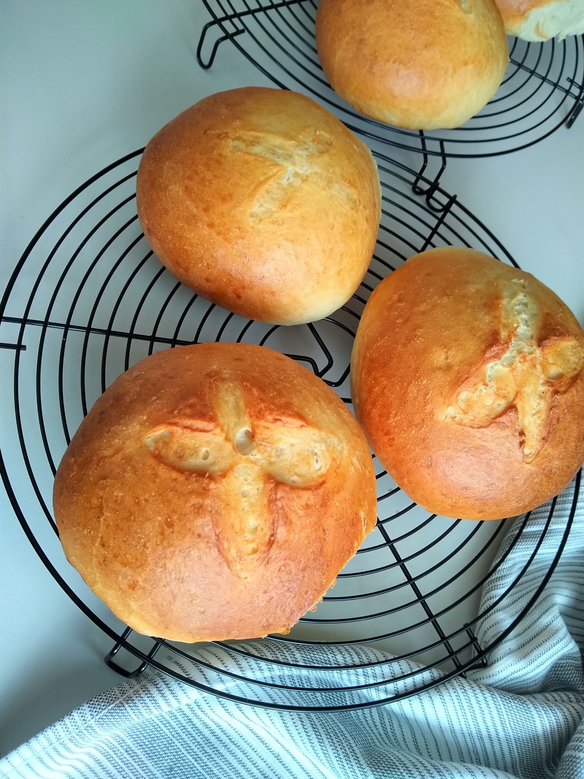Homemade Bread Bowls - Living Smart And Healthy