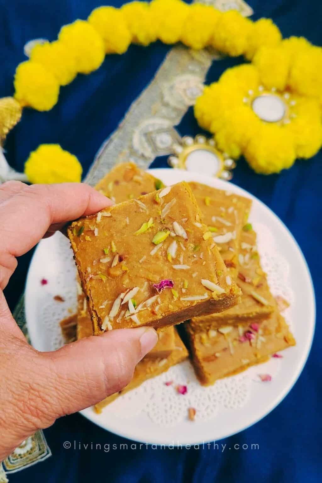 Besan Burfi Recipe | Easy Besan Ki Barfi