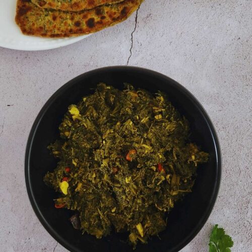 Bathua Saag | A Popular North Indian Winter Special - Living Smart And ...