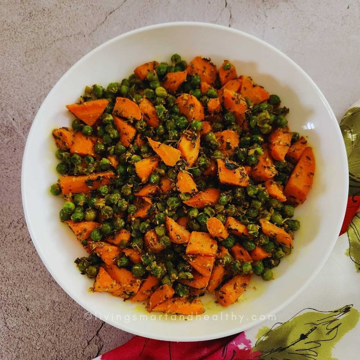 Gajar Matar Ki Sabji | Indian Carrots and Peas - Living Smart And Healthy