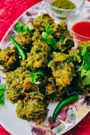 Crispy Methi Leaves Pakora | Methi Bhajiya | Fenugreek Leaves Pakoda ...