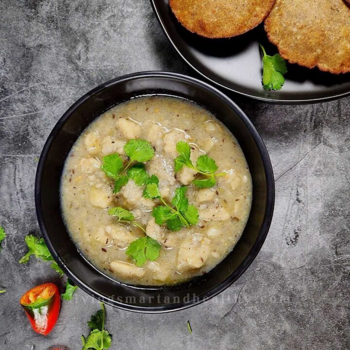 Vrat Wale Aloo | Vrat Ke Aloo | Fasting Potato Curry Recipe - Living ...